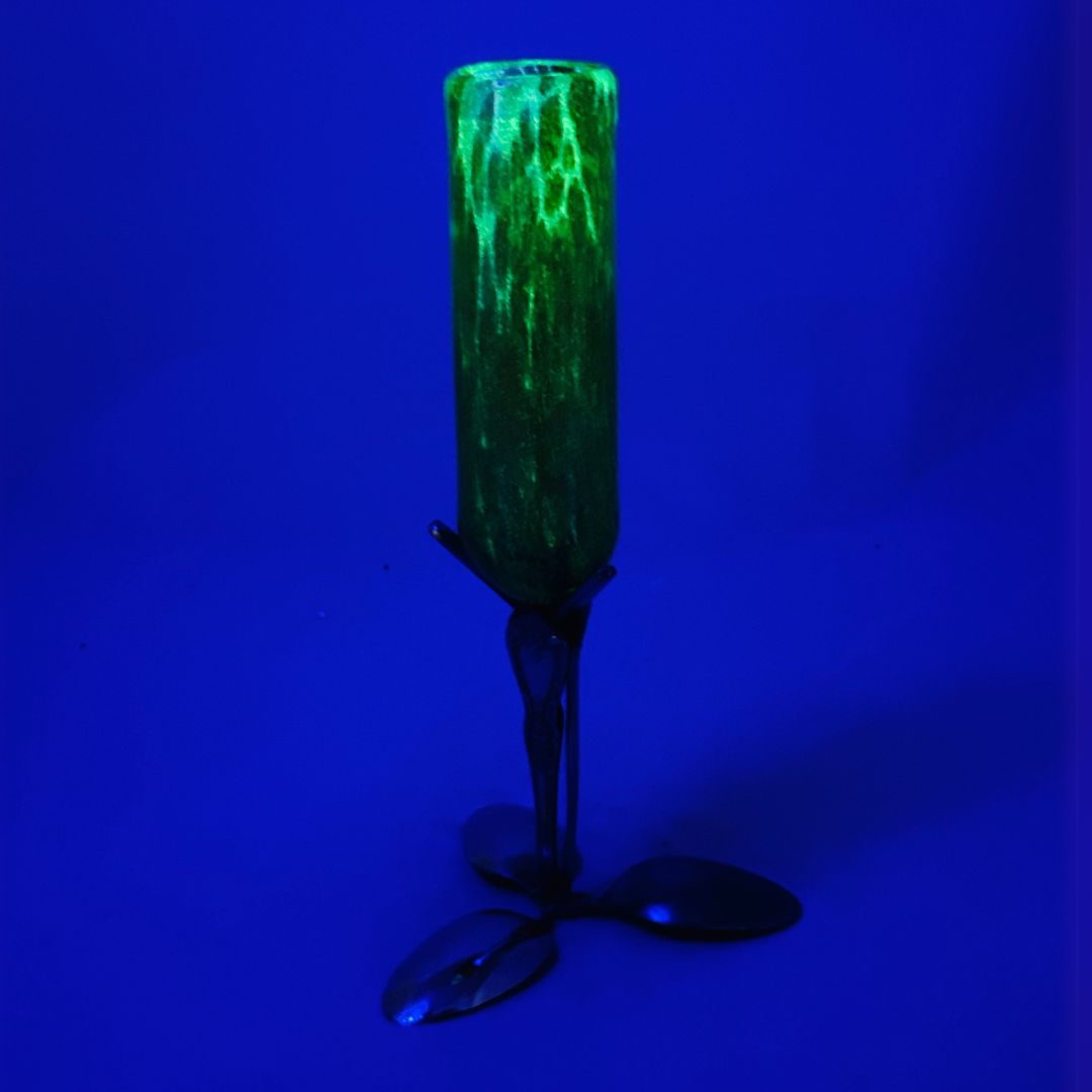 Glow-in-the-Dark Goblet - Yellow – Museum of Glass