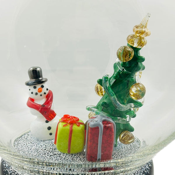 Snow Globe - Lean On Me – Museum of Glass