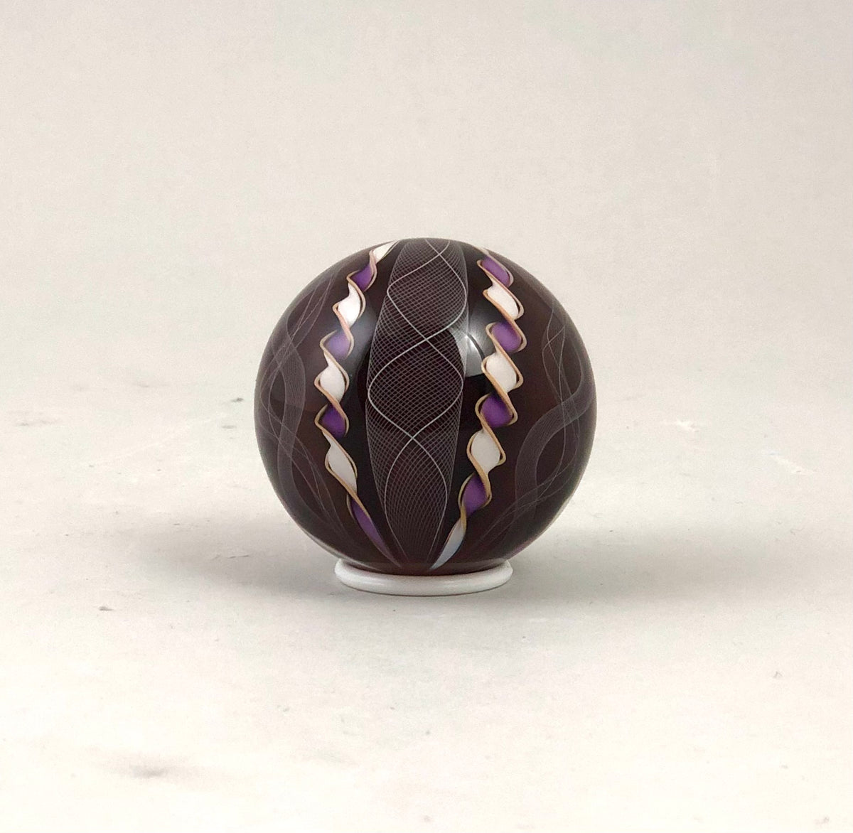 Filigrana Dark Purple - Duro White – Museum of Glass